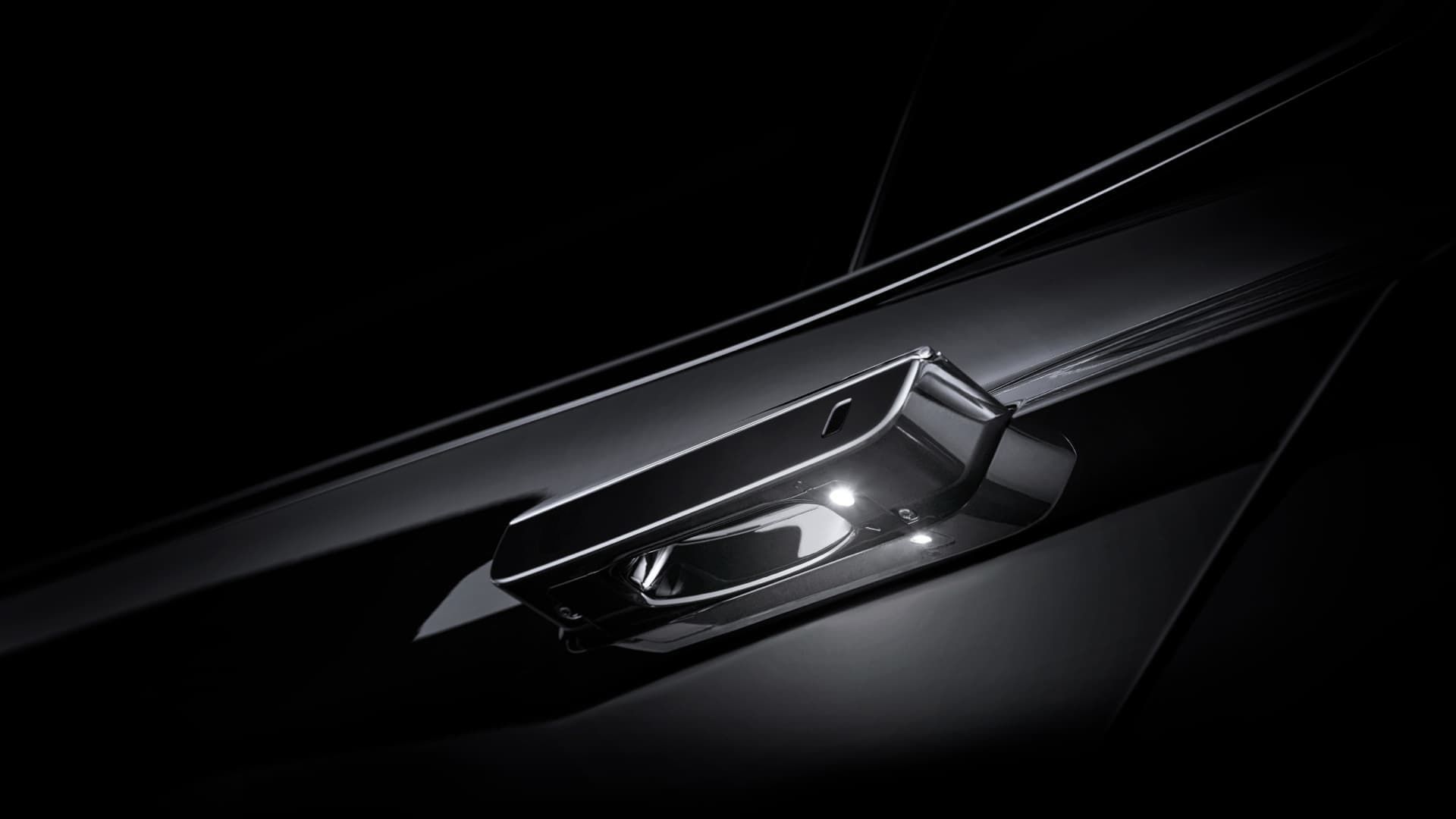 GENESIS G90 Long Wheel Base — Luxury Fullsize Sedan | GENESIS