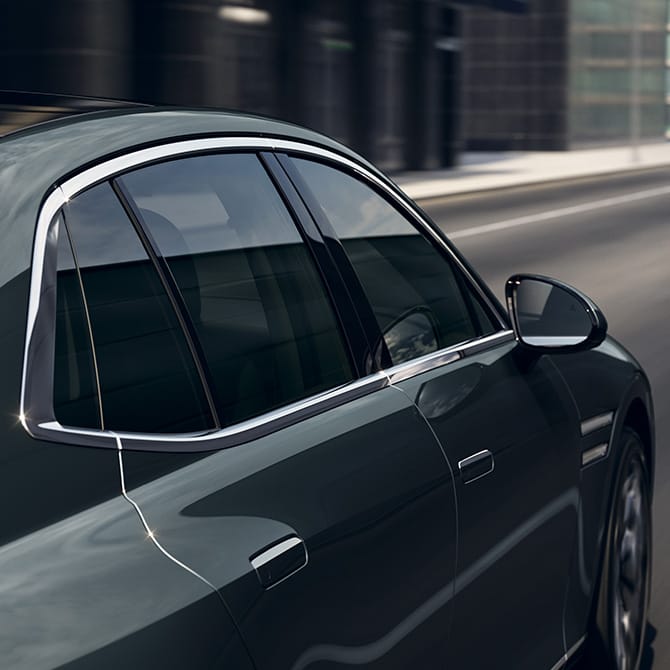 GENESIS G90 — Luxury Fullsize Sedan | GENESIS