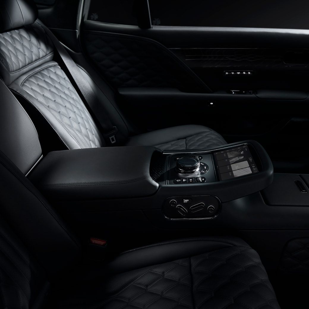 GENESIS G90 Long Wheel Base Black - Luxury SEDAN | GENESIS | GENESIS