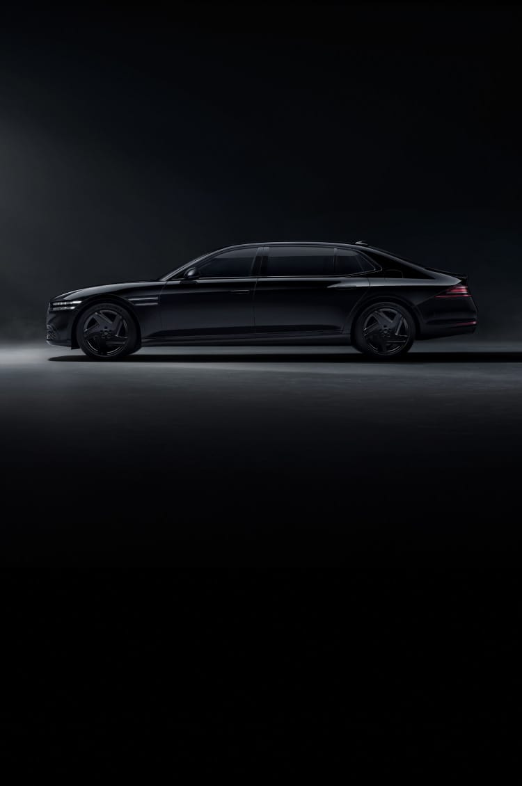 GENESIS G90 Long Wheel Base Black - Luxury SEDAN | GENESIS | GENESIS