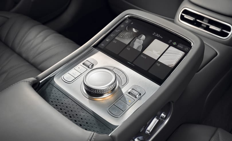 GENESIS G90 Long Wheel Base — Luxury Fullsize Sedan | GENESIS