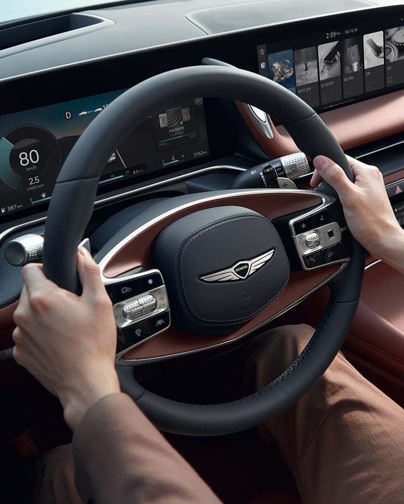 GENESIS G90 Long Wheel Base — Luxury Fullsize Sedan | GENESIS