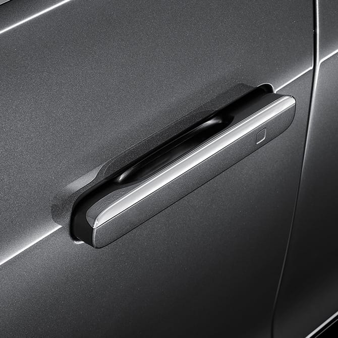 GENESIS G90 Long Wheel Base — Luxury Fullsize Sedan | GENESIS