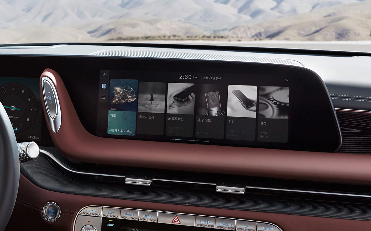 GENESIS G90 Long Wheel Base — Luxury Fullsize Sedan | GENESIS