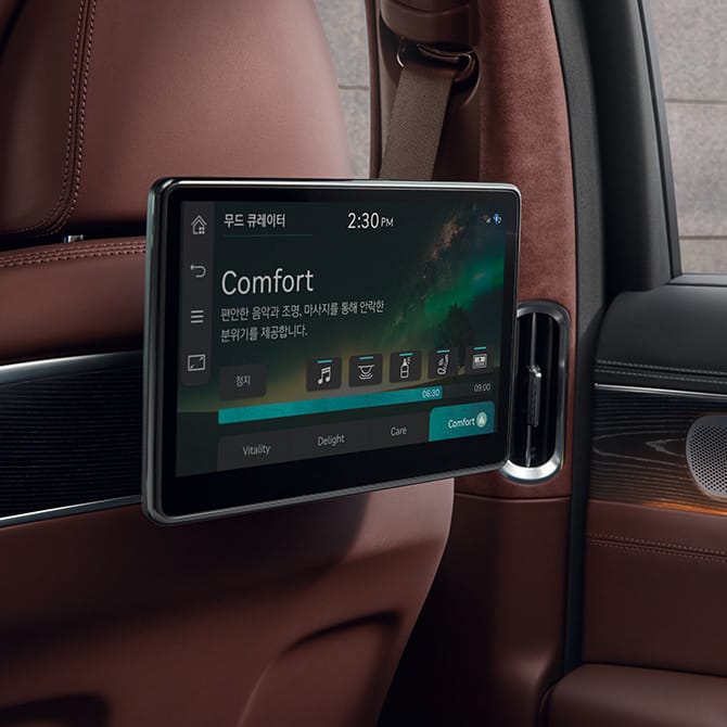 GENESIS G90 Long Wheel Base — Luxury Fullsize Sedan | GENESIS