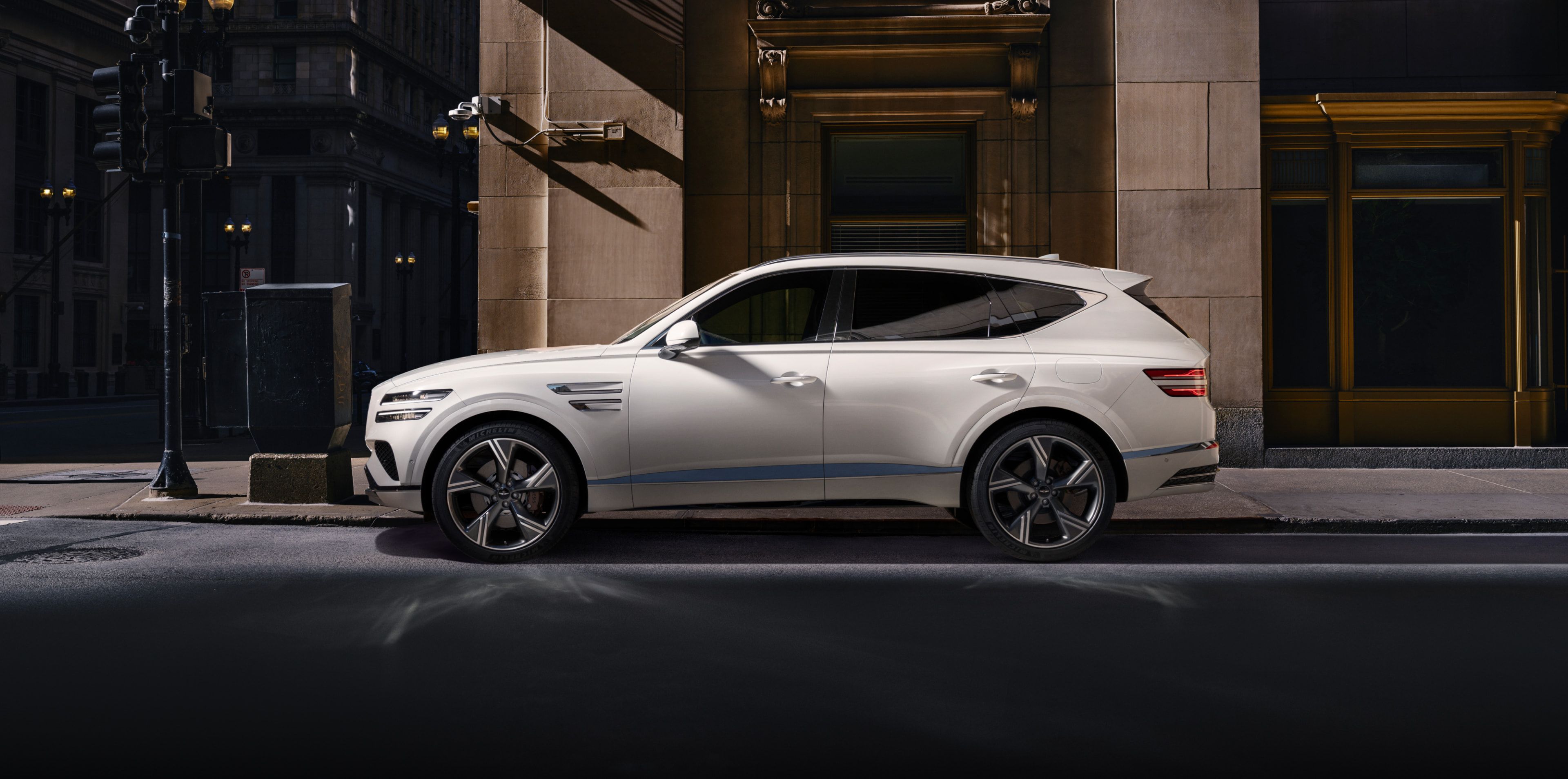Genesis GV80 - The Luxury SUV | GENESIS