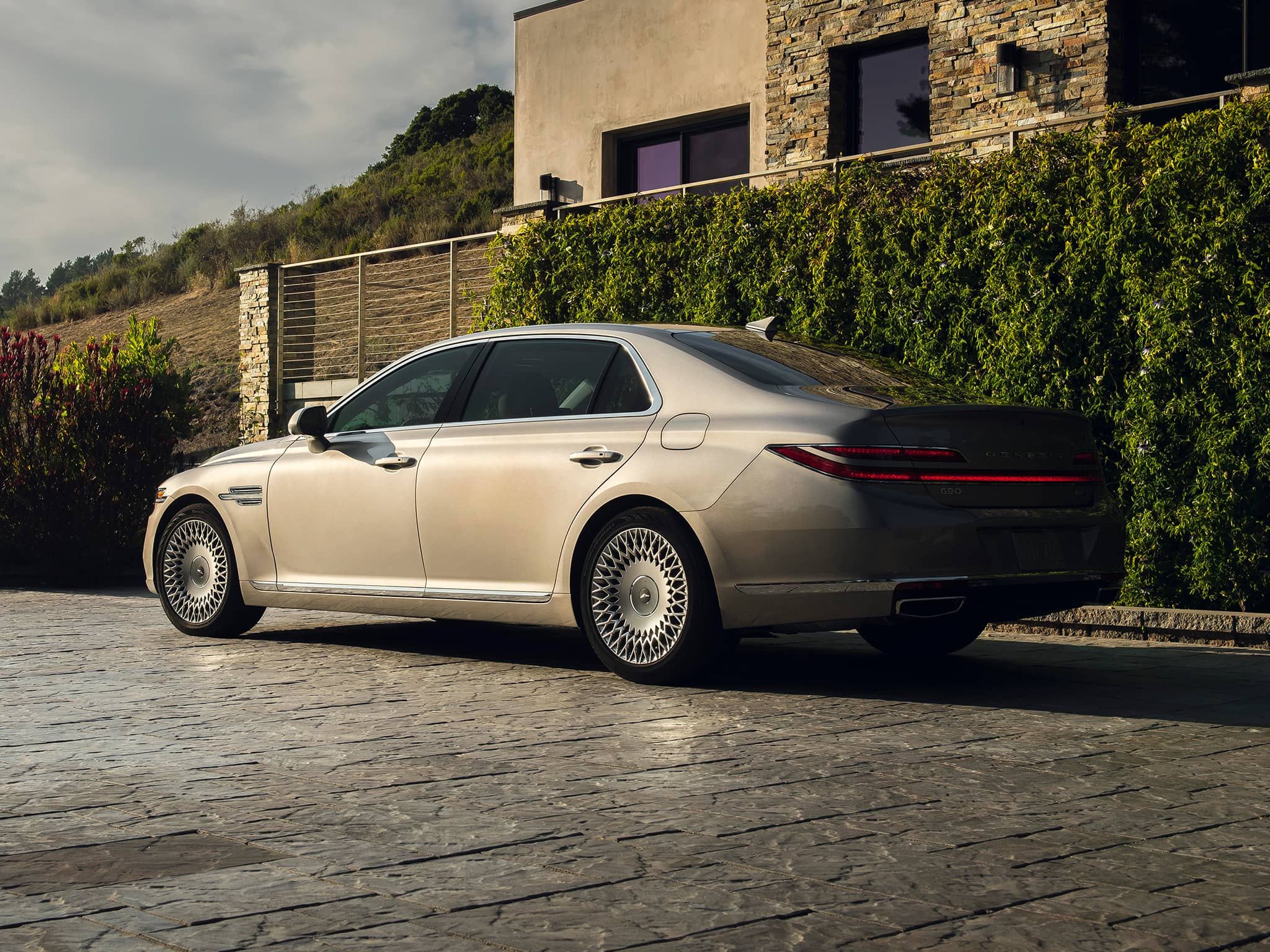 2022 제네시스 G90 | Luxury Full-Size Sedan